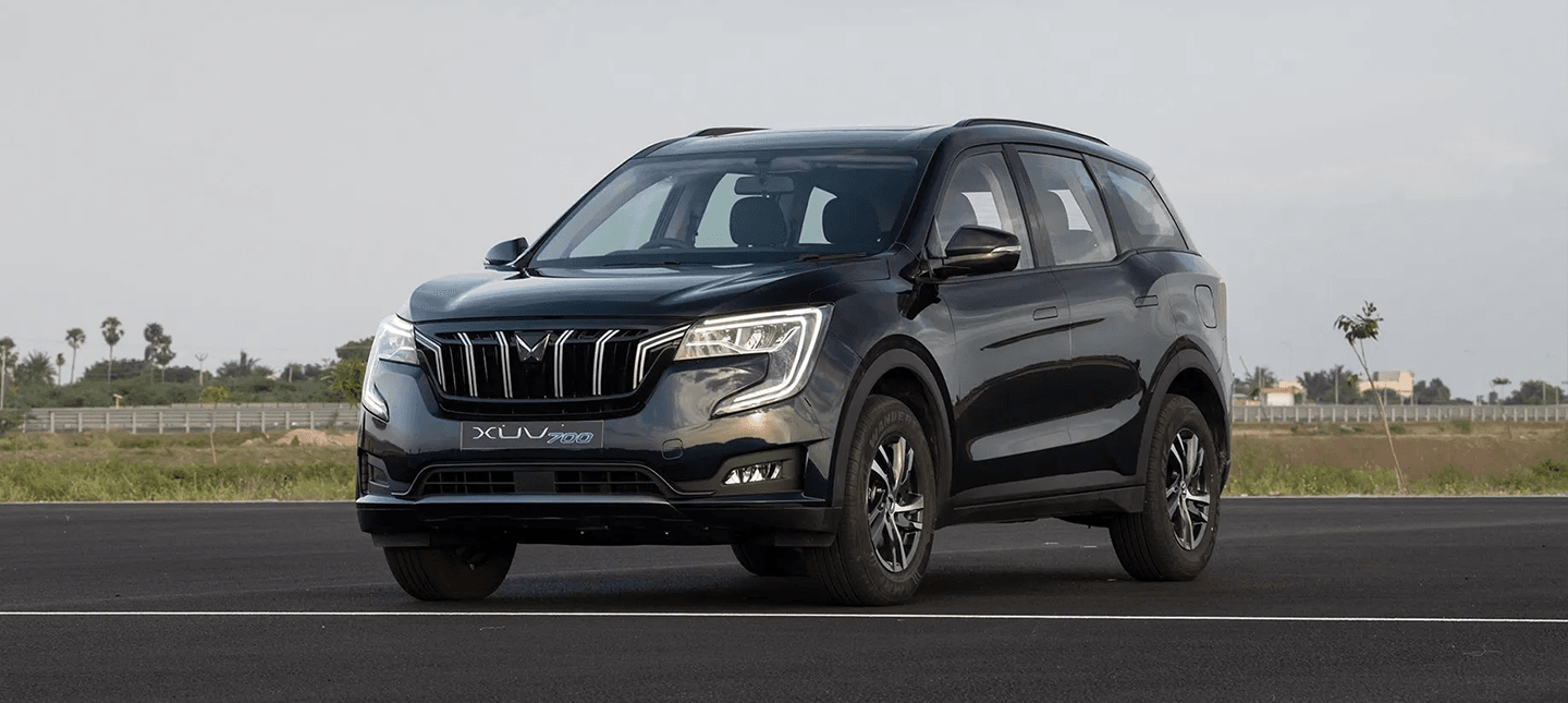 Mahindra XUV700 Models - Explore all XUV700 Variants from Base to Top ...